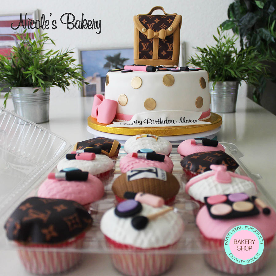Makeup Themed Cakes | Saubhaya Makeup